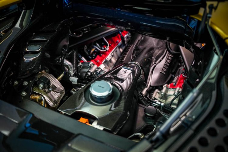 恭喜 Johor 王储（TMJ）喜提 Ferrari SF90 Spider 新超跑！Tailor Made 私人定制版，净车价超过 RM2,088,000！ - AUTO123