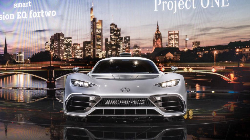 Mercedes-AMG ONE 即将交车，拥有1200Hp 的最大马力，6秒内可破200KM/H！ - AUTO123