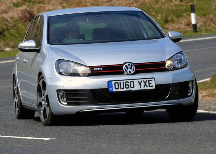Volkswagen Golf GTi MK6 VS MK7！究竟哪一款的 Golf GTi 更好养，更快，更值得入手？ - AUTO123
