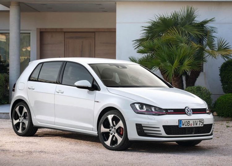 Volkswagen Golf GTi MK6 VS MK7！究竟哪一款的 Golf GTi 更好养，更快，更值得入手？ - AUTO123