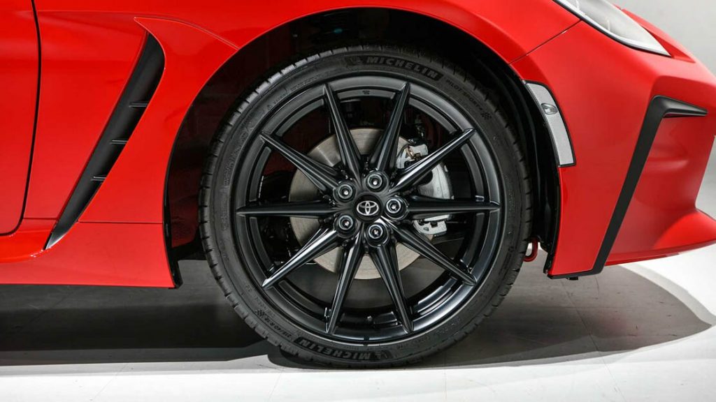 新一代 Toyota GR86 霸气登场！搭载2.4L Boxer 引擎，拥有228Hp+249Nm！美国预售价 RM125K！ - AUTO123