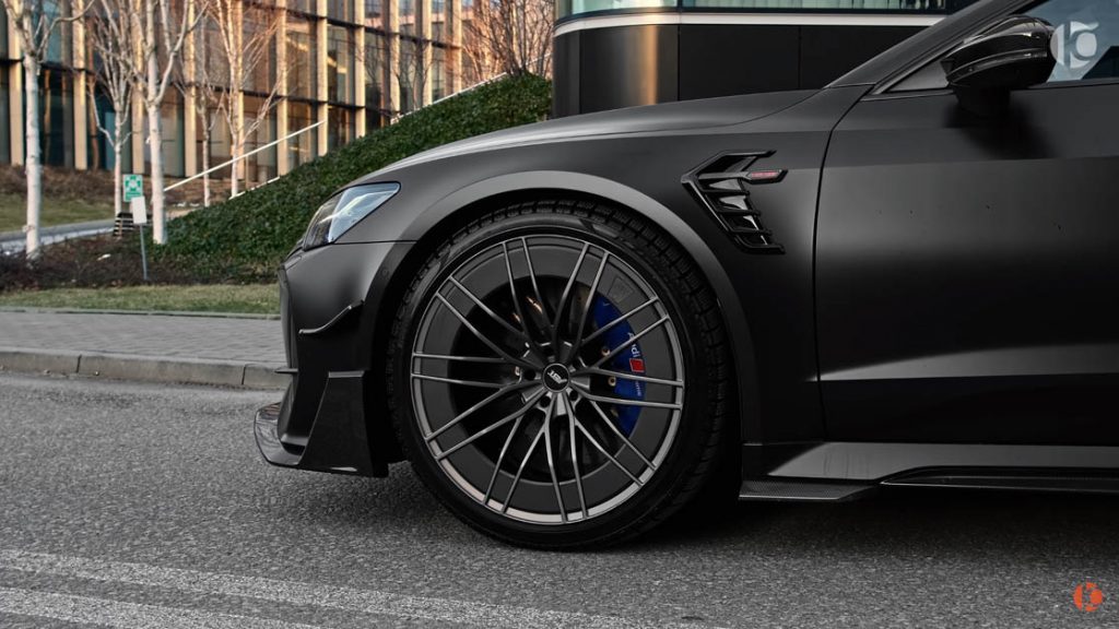 ABT Audi RS7-R，全球只有125辆，号称最强 Audi，看了会让你爱上的“黑武士” Coupe！ - AUTO123