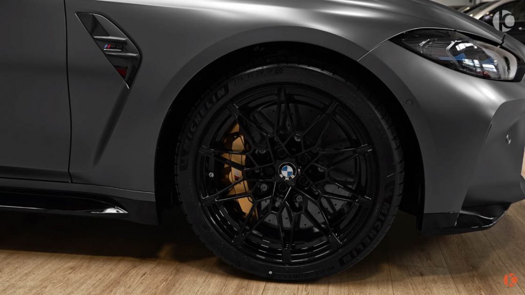 2021 BMW M3 G80 上 Highway 狂飙！实测 0-100KM/H 只需4.4秒，极速 290KM/H！ - AUTO123