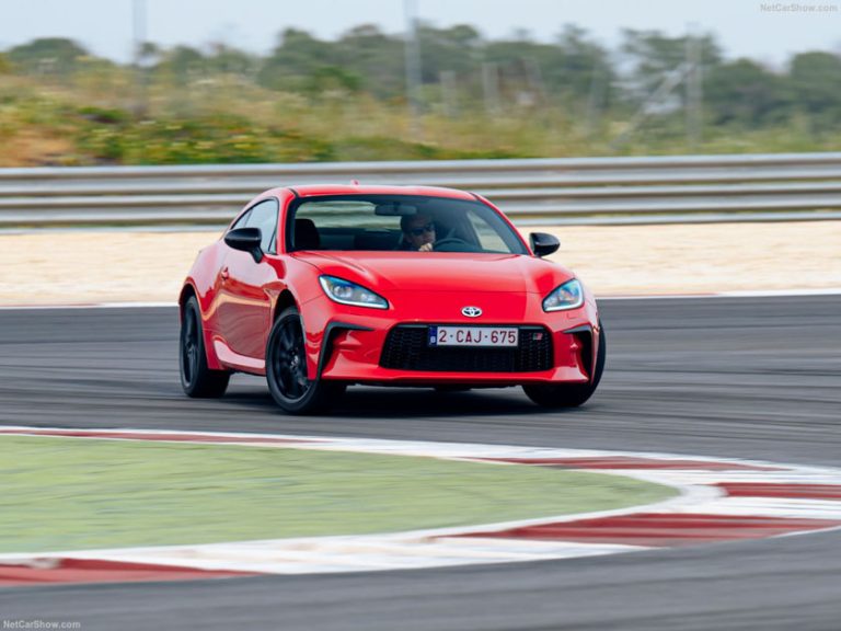 终于有涡轮了！新款 Toyota GR86 Turbo 开发中，采用 GR Yaris 同款 1.6T 三缸涡轮引擎，马力 300Hp ...