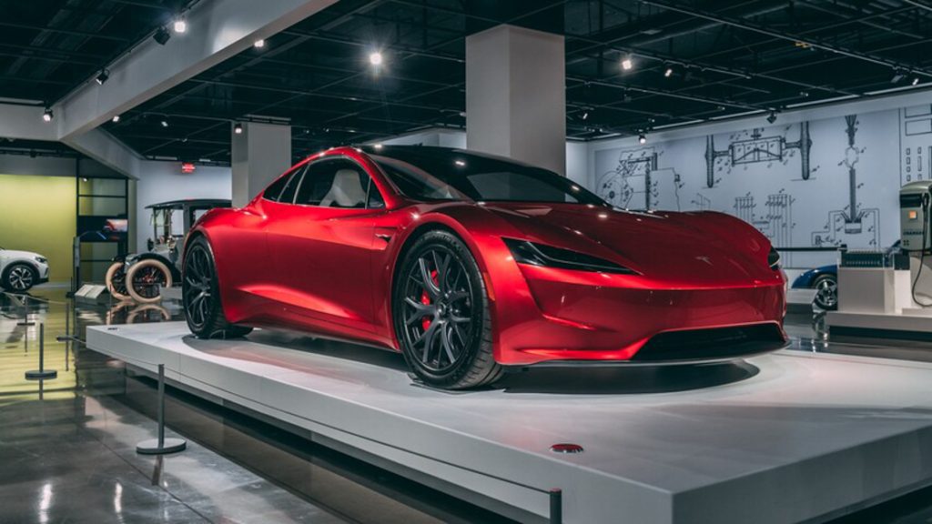 等了 8 年！Tesla Roadster 进入最后开发阶段，1.9秒100KM/H，极速 402KM/H，满电可走 997KM ...