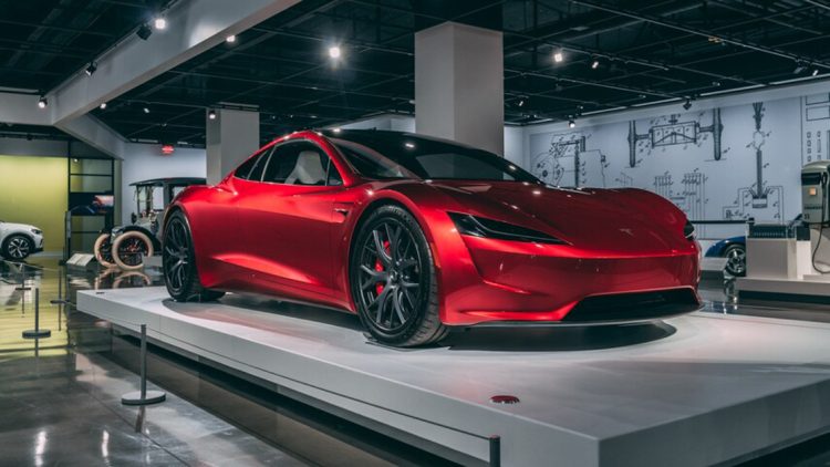 等了 8 年！Tesla Roadster 进入最后开发阶段，1.9秒100KM/H，极速 402KM/H，满电可走 997KM ...