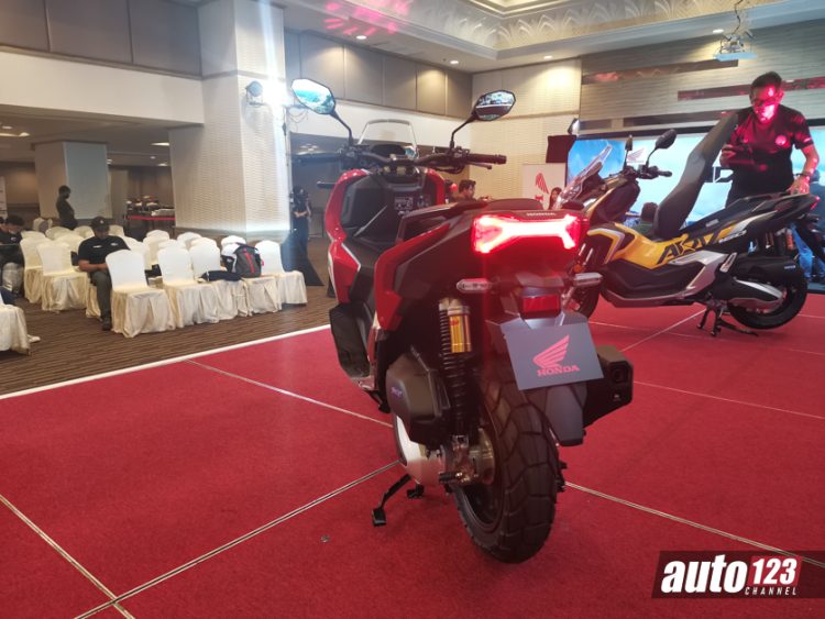 新车价 RM12,999！全新 Honda ADV 160 我国发表，157cc 引擎，马力 15Hp，外形更帅，配备更好，更省油 ...