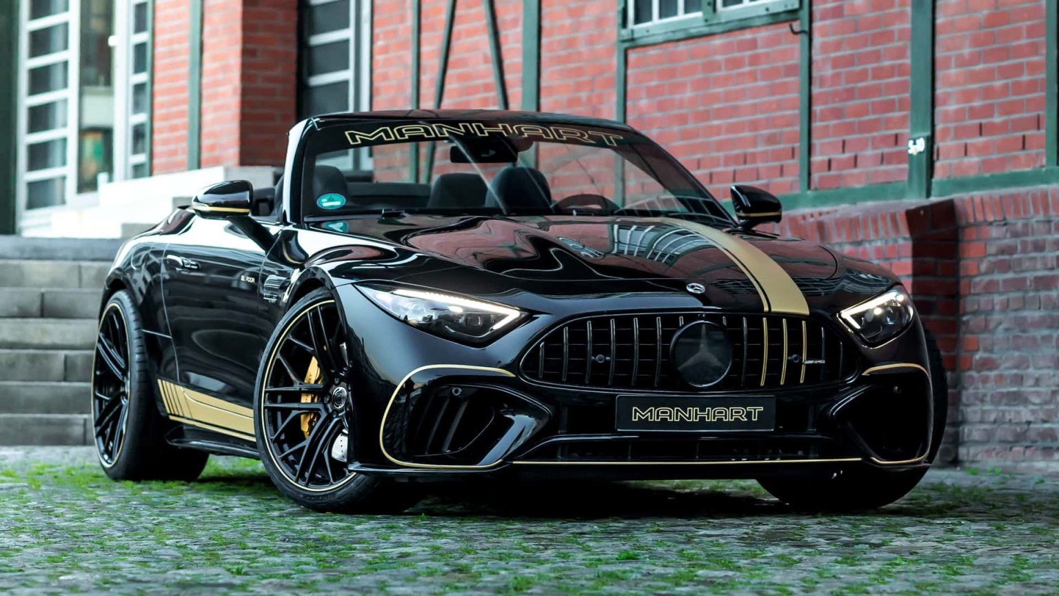 “黑金”敞篷跑车！Manhart 爆改 Mercedes-AMG SL63，4.0L V8 Twin Turbo 引擎爆发 707Hp，全球 ...