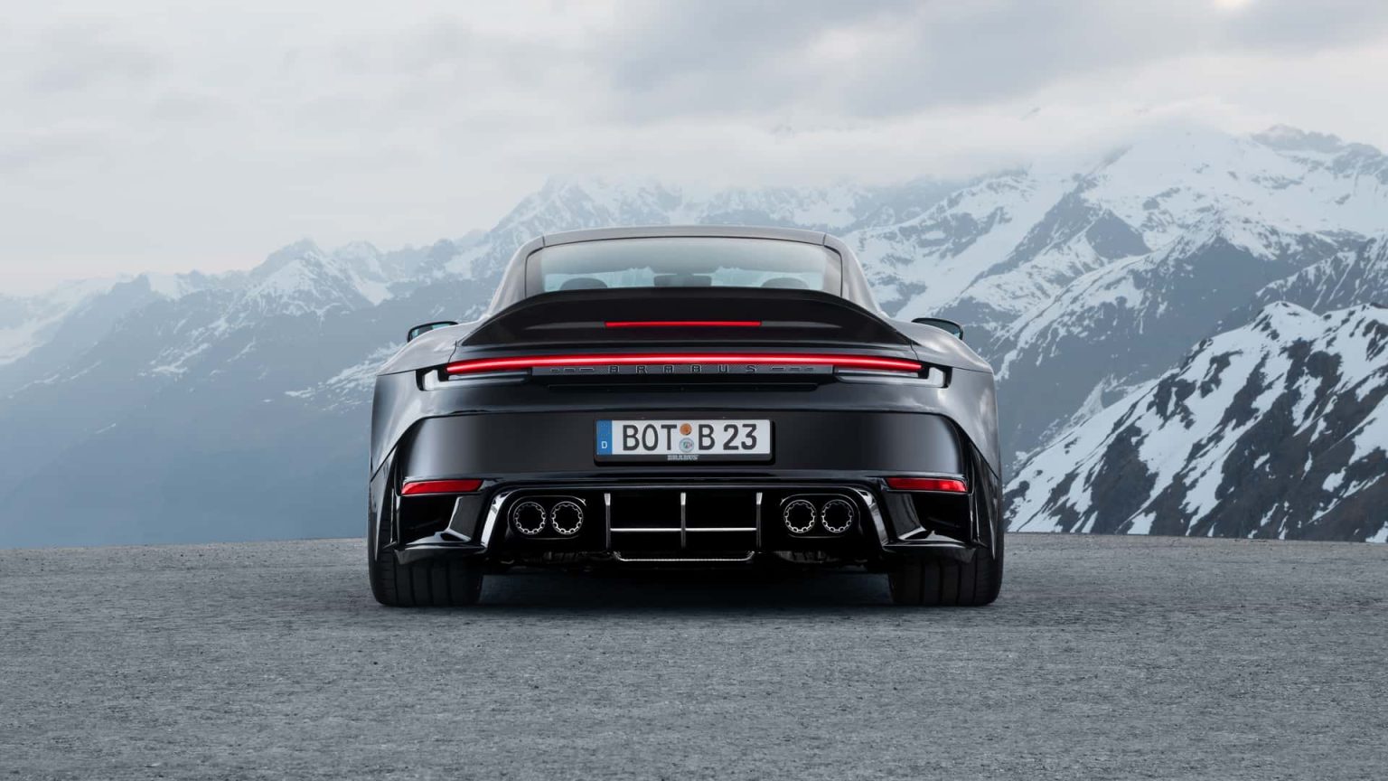 Brabus 也改波子！Brabus 操刀爆改 Porsche 911 Turbo S，马力 900Hp，2.5 秒 100KM/H，跟 ...