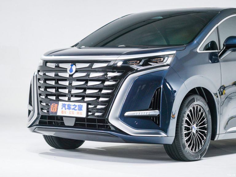 预售价 RM290,000！Sime Motors 在我国开放了 Denza D9 的预定，马力 347PS，满电可走 520KM ...