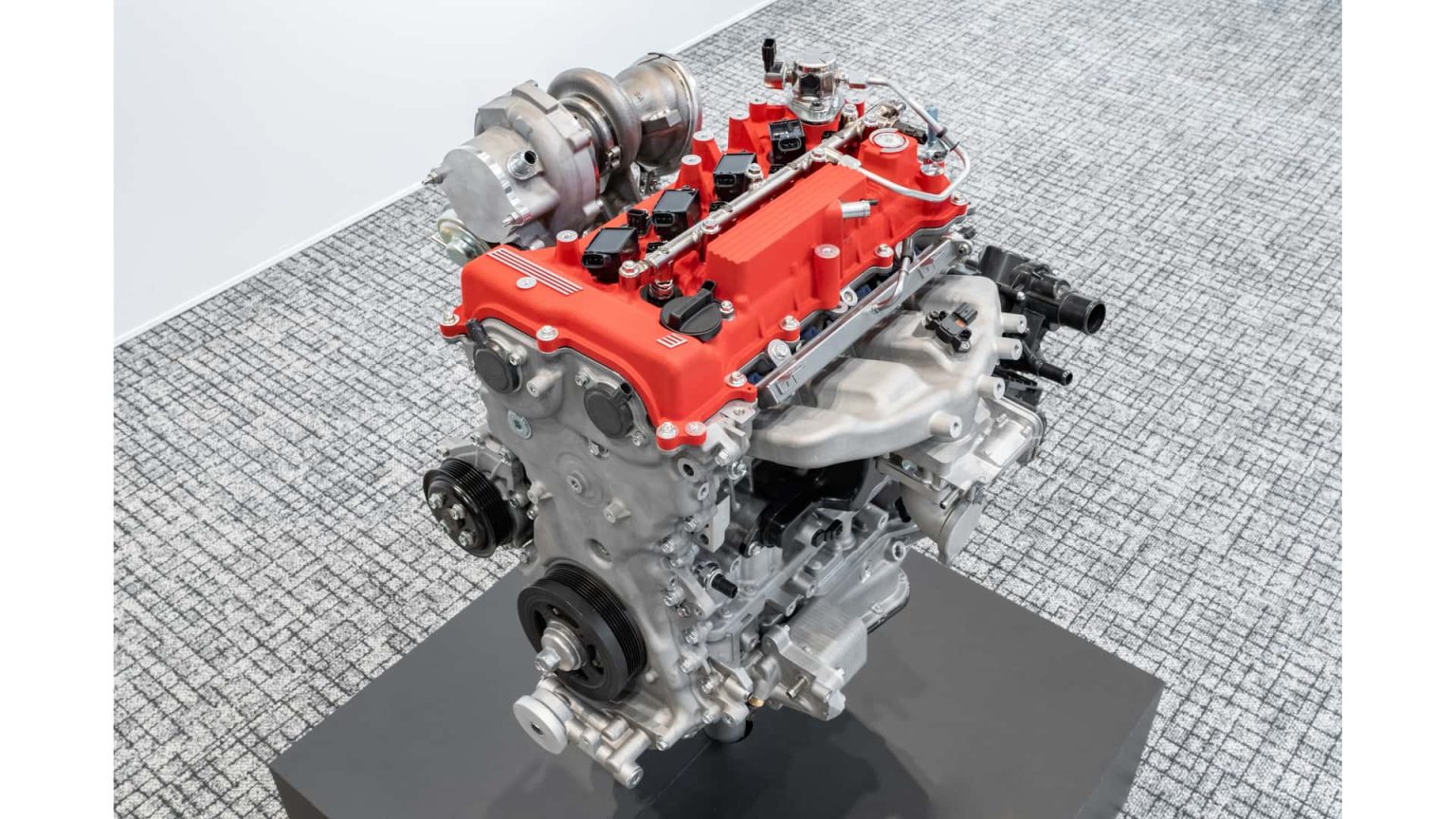 传承 2JZ 的精神！Toyota 发布全新 2.0L Turbo 引擎，改装潜力可炸出 1,000PS，匹配 6 MT + 8AT 变速箱 ...