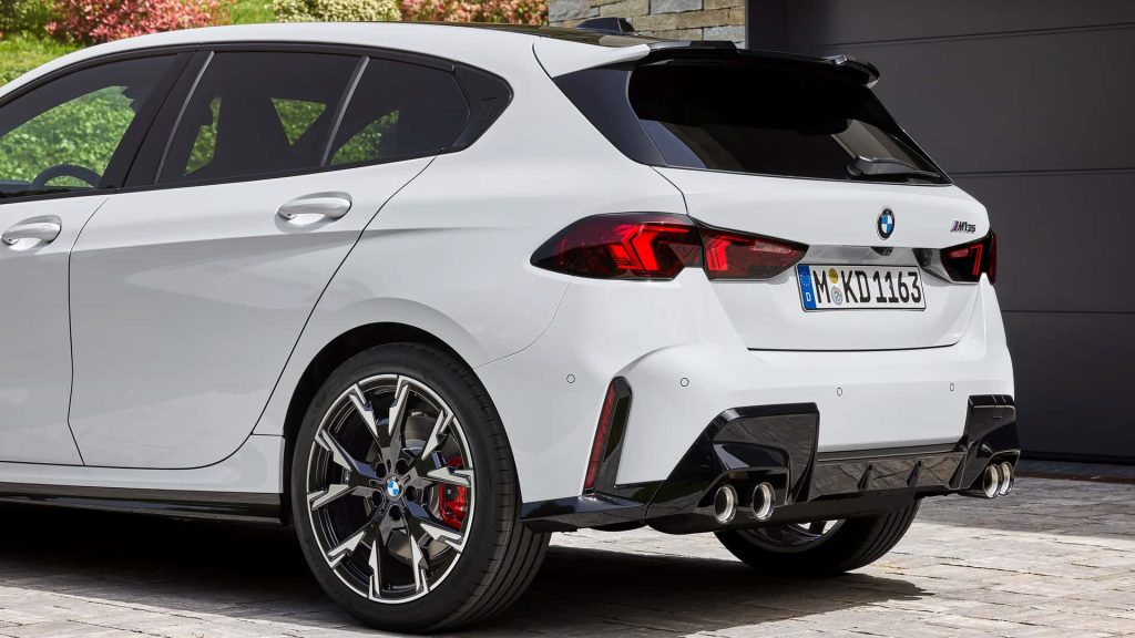 马力 312Hp！全新 BMW M135“宝马钢炮”发表，2.0L Turbo 引擎，0-100KM/H 只需 4.9 秒！ - AUTO123