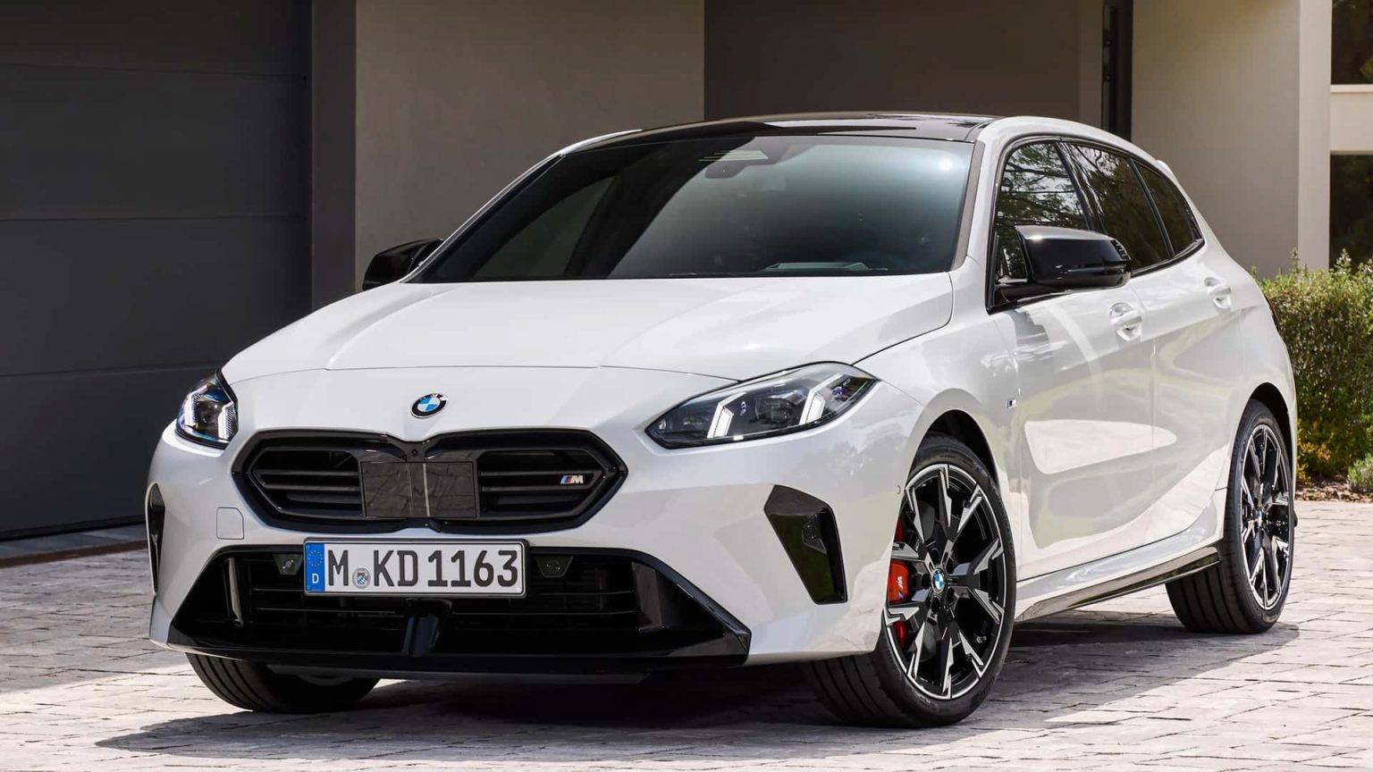 马力 312Hp！全新 BMW M135“宝马钢炮”发表，2.0L Turbo 引擎，0-100KM/H 只需 4.9 秒！ - AUTO123