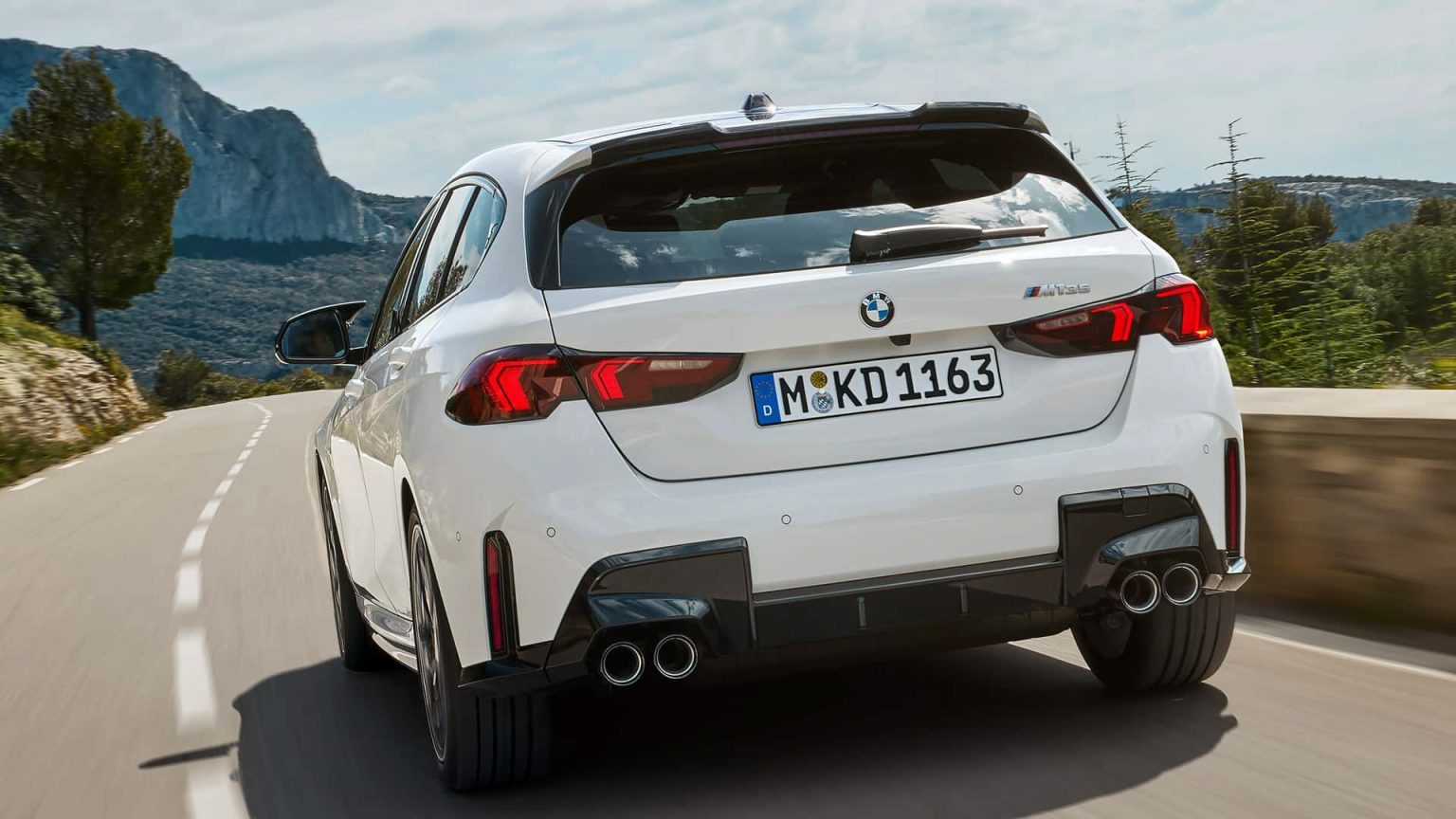 马力 312Hp！全新 BMW M135“宝马钢炮”发表，2.0L Turbo 引擎，0-100KM/H 只需 4.9 秒！ - AUTO123