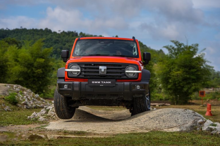 最受欢迎越野 SUV！第 500 辆 GWM TANK 300 正式交付给车主，本地已有超过 500 辆“陆地坦克”！ - AUTO123