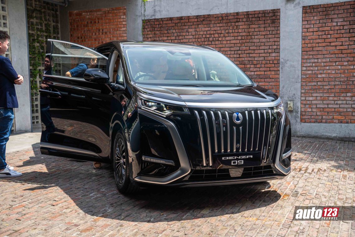 新车价 RM259,000 起！全新 Denza D9 我国发布，马力 347PS，6.9秒100KM/H，满电可走 520KM！ - AUTO123