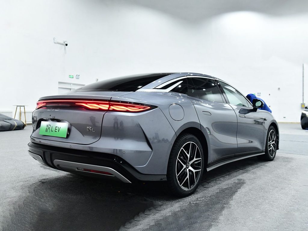 BYD 最强车型登场！BYD 汉 L 登场，马力 1086Hp，充电 5 分钟可走 400KM，2.7秒100KM/H！ - AUTO123