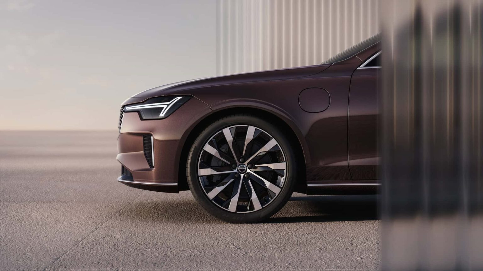 外形更帅了！新款 2026 Volvo S90 全球发布，2.0L Turbo 引擎，马力约 455Hp，有 80KM 的 EV 纯电续航！ - AUTO123