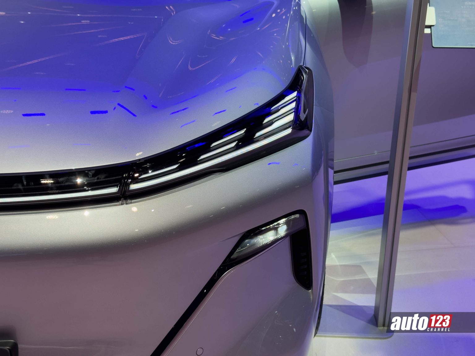 Proton 第一款 Hybrid？吉利星舰 7 EM-i 登场，1.5L 引擎 + PHEV 插电式混动，一桶油可以走 1400KM！ - AUTO123