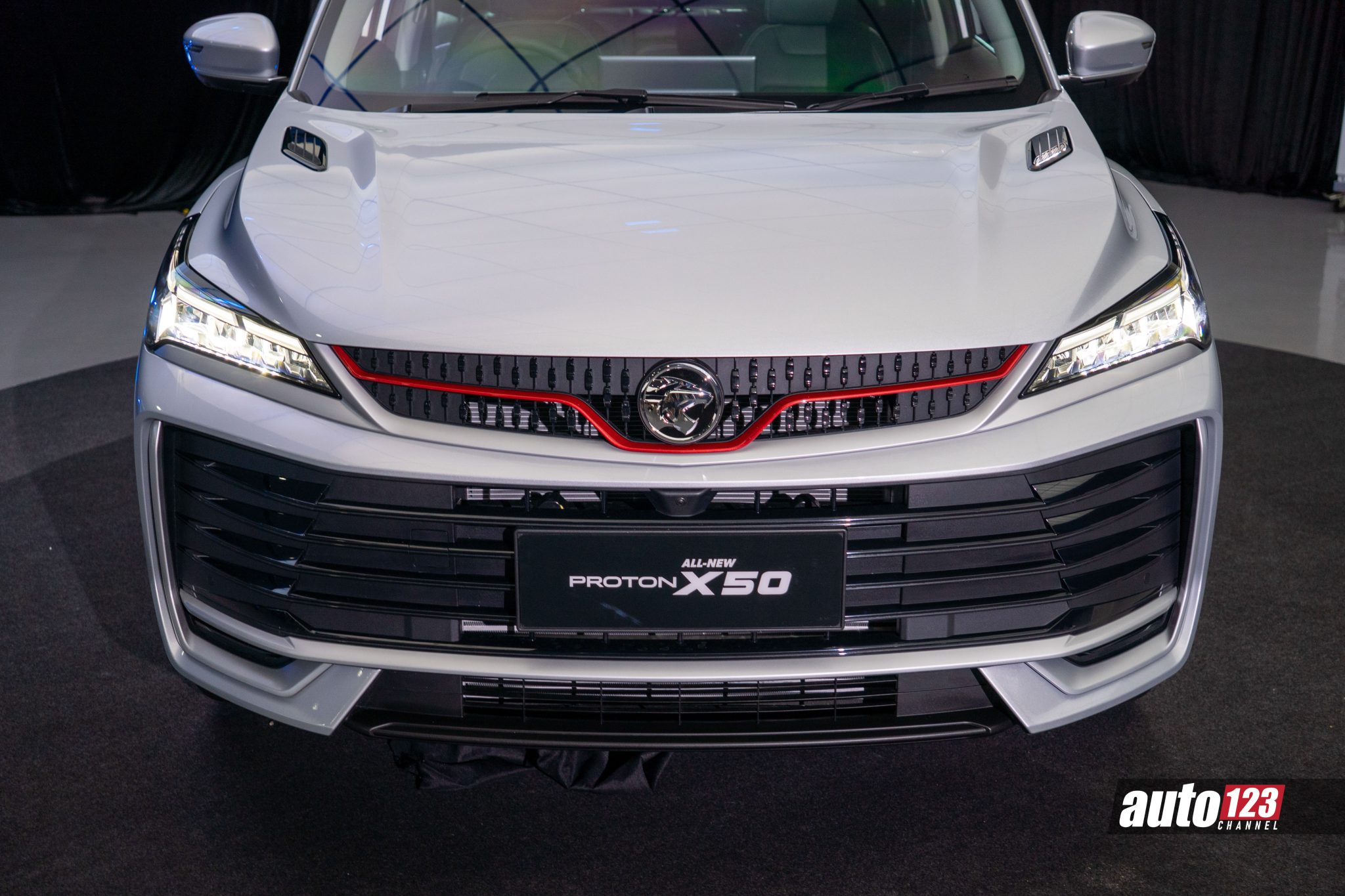 全新 2025 Proton X50 我国开放预定！1.5L 四缸涡轮引擎，3个车型可选，预计售价 RM90,000 起？ - AUTO123