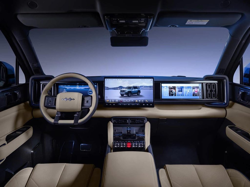 全新 Denza B5 我国有望引进！1.5L Turbo 引擎 + PHEV Hybrid，马力 687Hp，一桶油走 1200KM ...