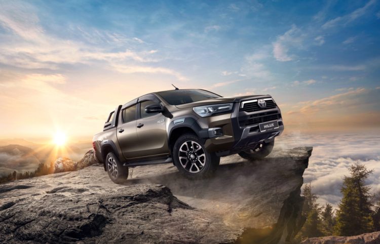 现在入手 Toyota 新车最划算！Hilux、Vios、Corolla Cross Hybrid Electric 新车有赠送 3 年免费 ...