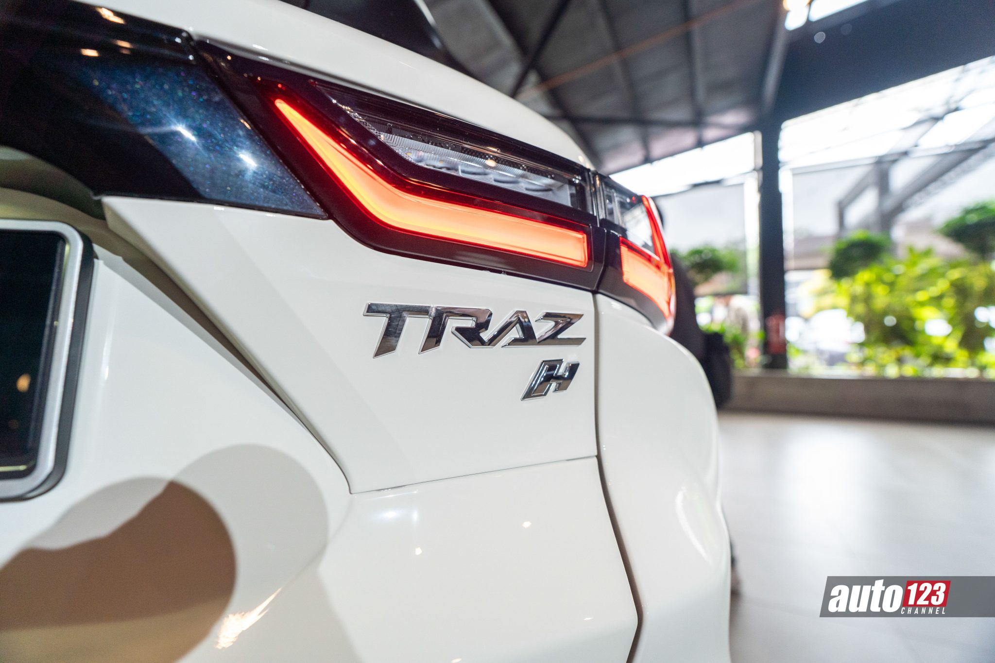 新车价 RM76,100起！全新 Perodua Traz 我国发布，1.5L 引擎，外形帅，空间大，入门级 SUV！ - AUTO123