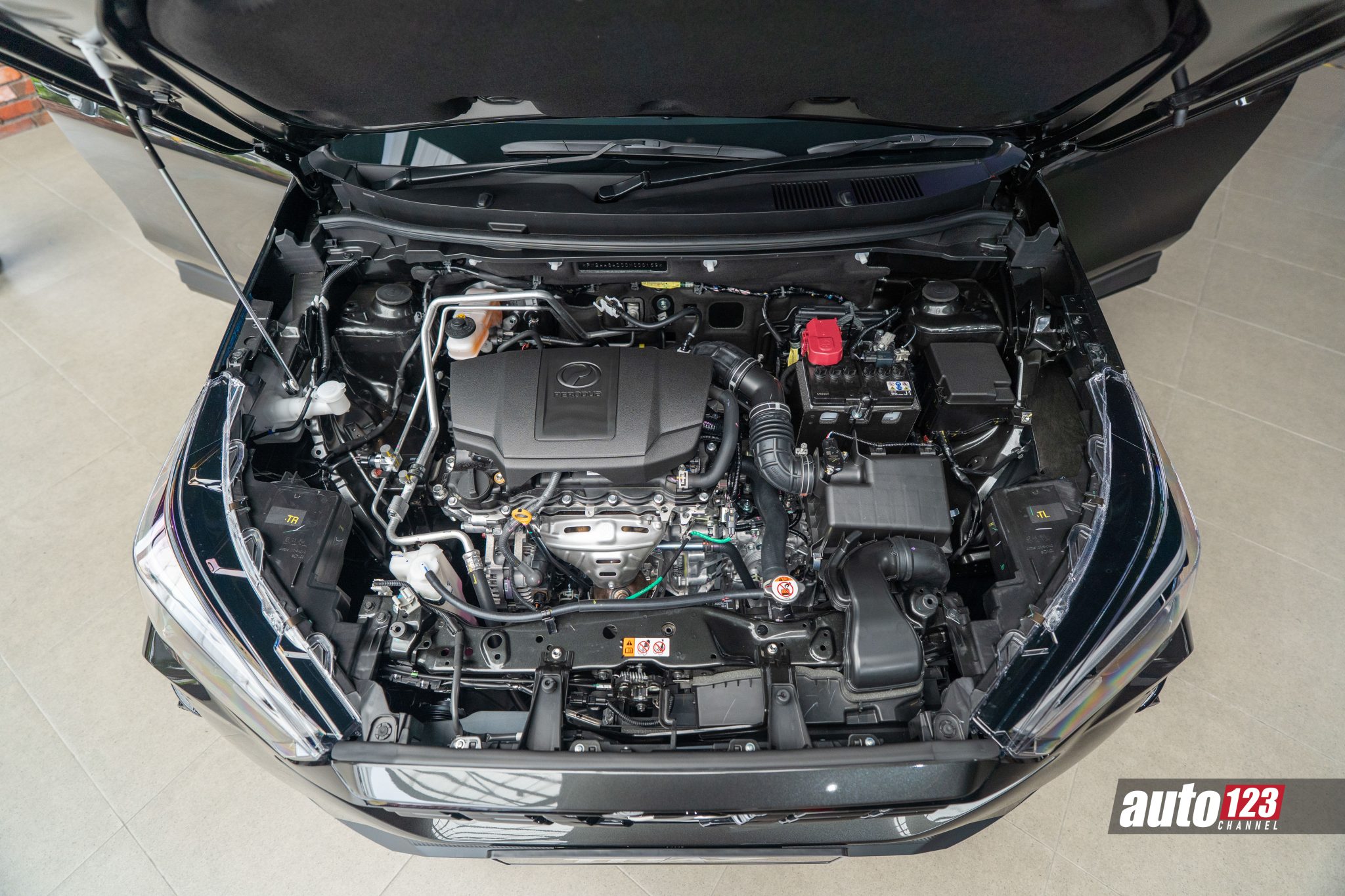 新车价 RM76,100起！全新 Perodua Traz 我国发布，1.5L 引擎，外形帅，空间大，入门级 SUV！ - AUTO123